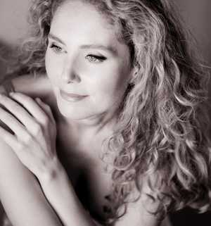 Biography | Clara Ponty